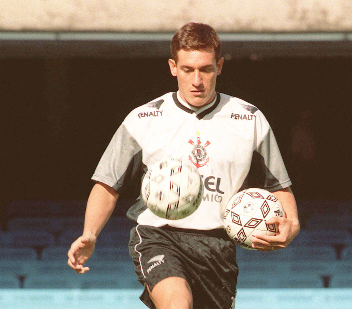 Gamarra descarta Corinthians e Flamengo e revela que torce pro Inter