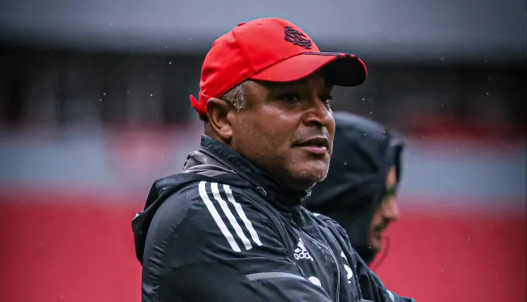 Inter surpreende geral e Roger Machado encerra ciclo antes do esperado